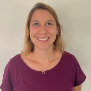 Not ‘everyone’ is doing it, but teenagers who vape can be influenced by ...